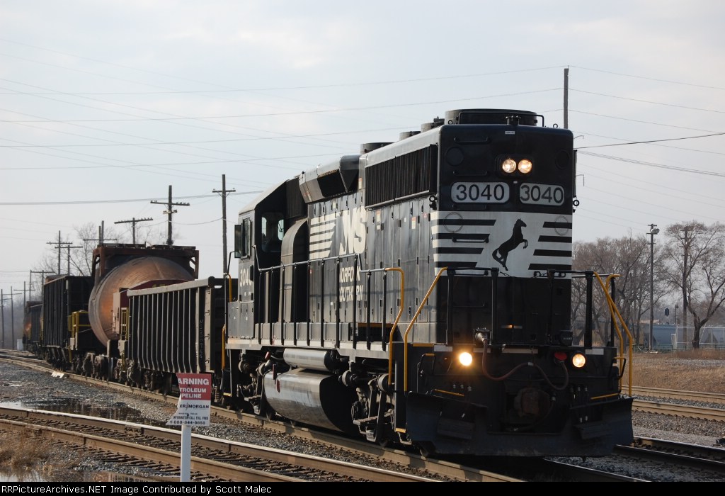 NS 3040 (Bottle Train)